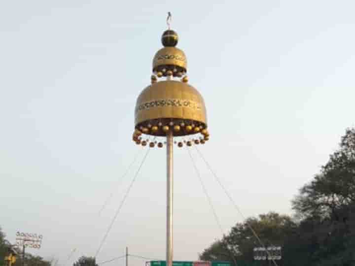Bareilly Finally got its Much Awaited Jhumka - Owlgen
