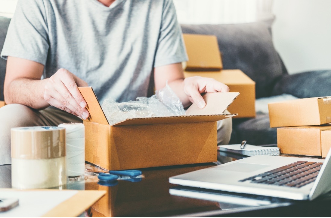 Budget-Friendly Strategies to Ship Large Packages - Owlgen